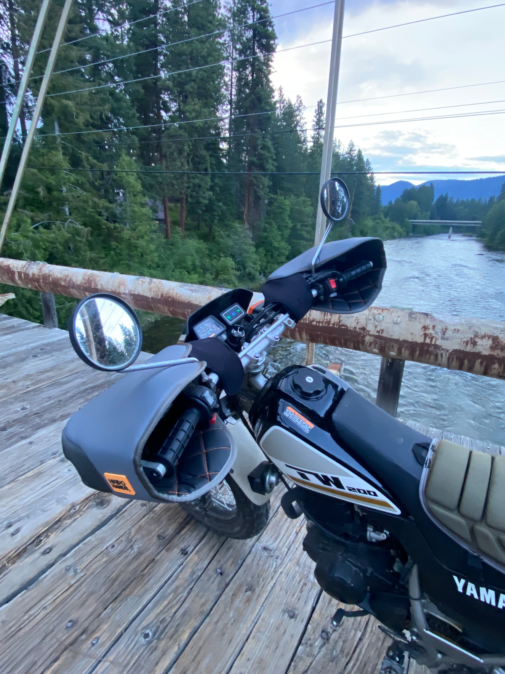 Backcountry — Enduro & dirt bike motorcycle hand covers – Hippo Hands Inc.